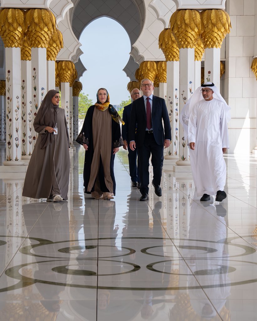 Sheikh Zayed Grand Mosque Dress Code Planning A Visit To The