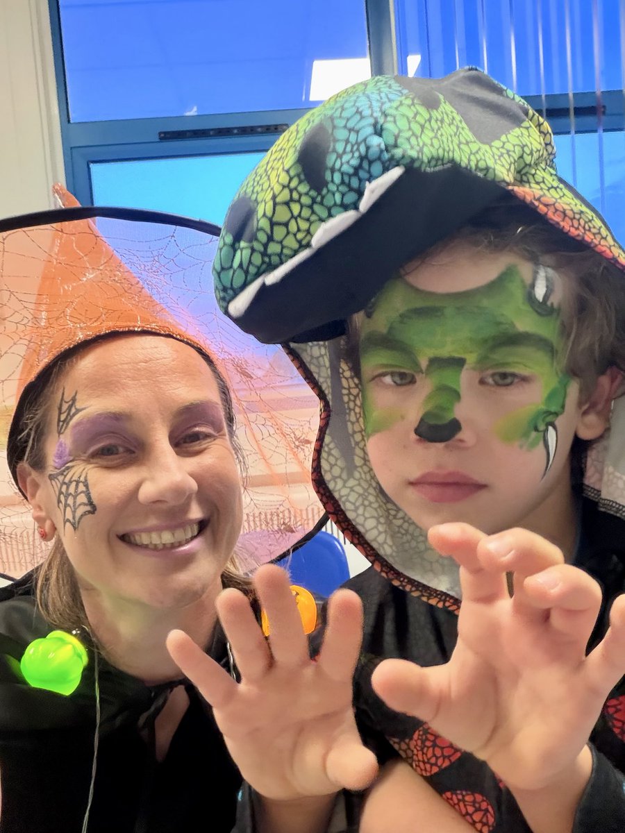 Clare Peckham's Instagram, Twitter & Facebook on IDCrawl