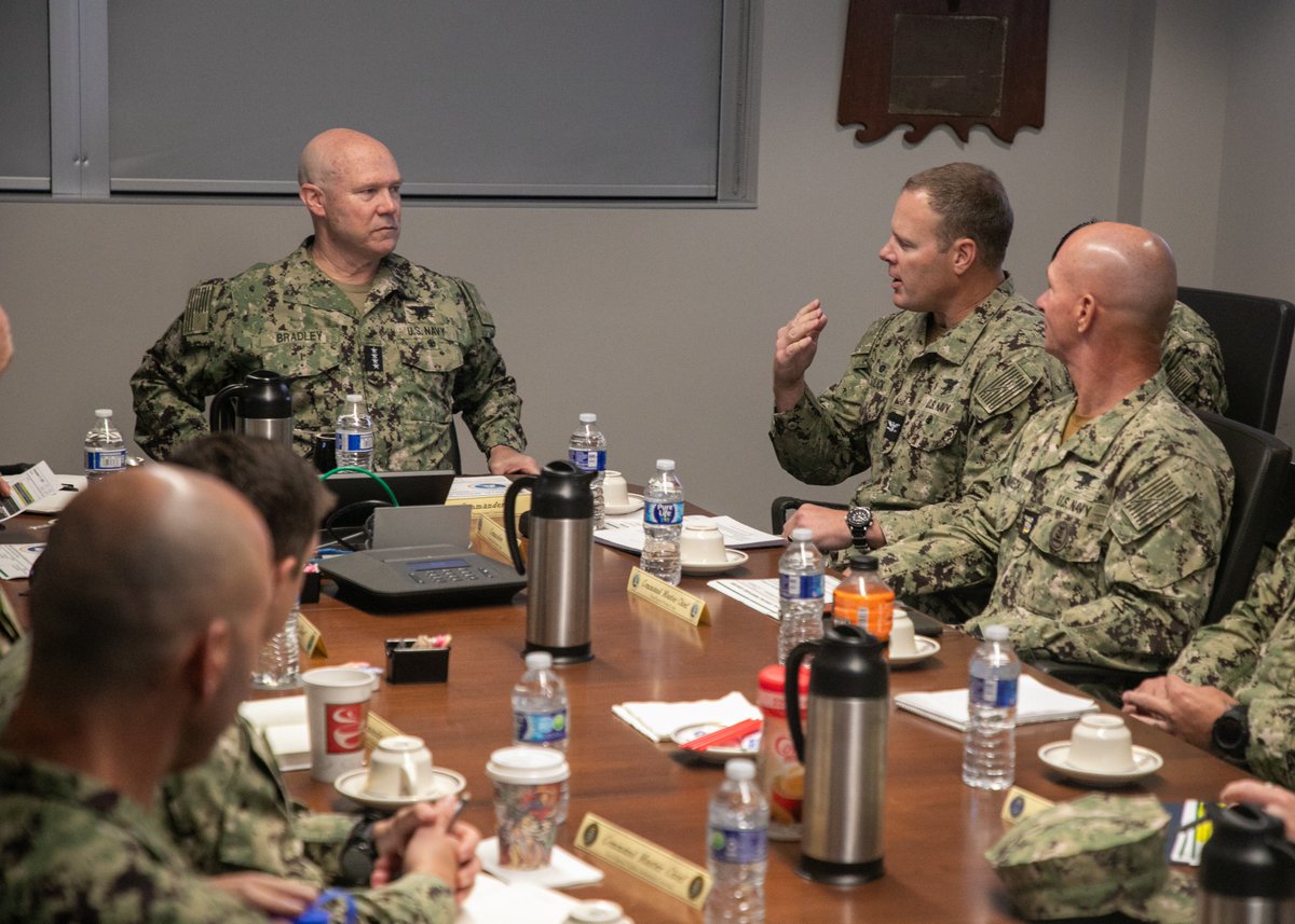 USSOCOM Commander ADM Bradley and CSM Krogman's visit to @us_navyseals ...