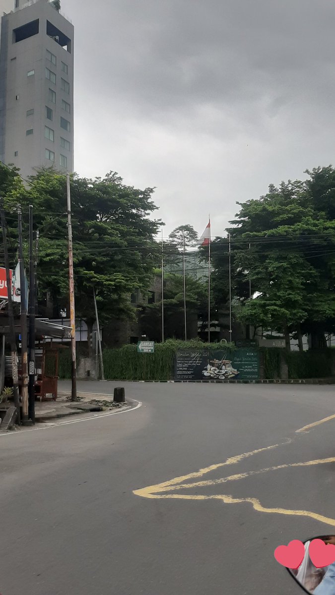 @SoloMenfess Macem2 sudut kota solo