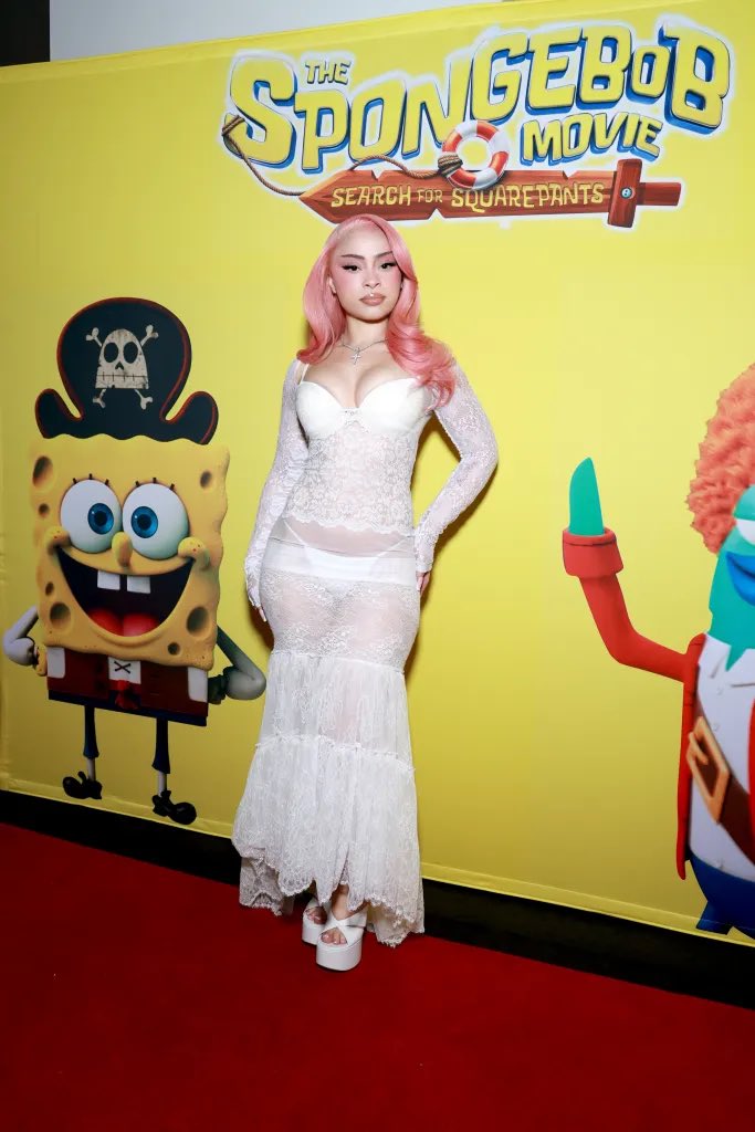 If I could please throw my stylist hat into the ring! For the Sponge ...