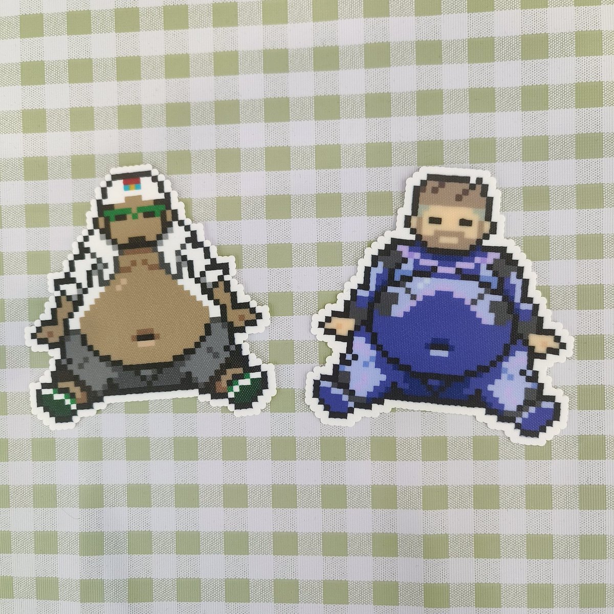 fat Professor Kukui and Turo,喜欢做胖胖的拼豆小人😍😍😍
