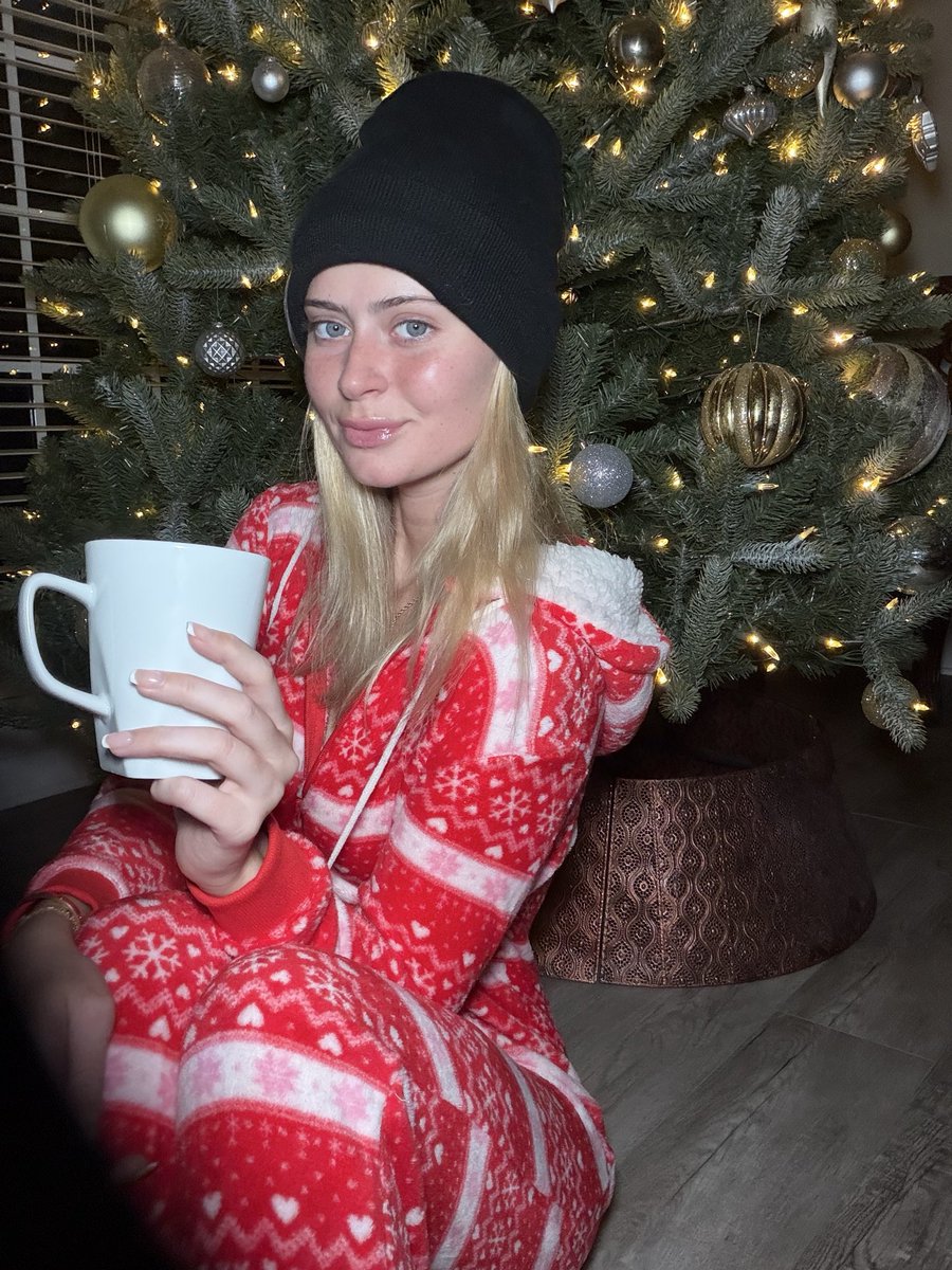 Megan (@mmegliving) / Posts / X