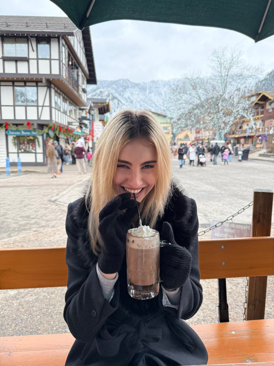 Grace Lyra (@gracelyra666) / Posts / X