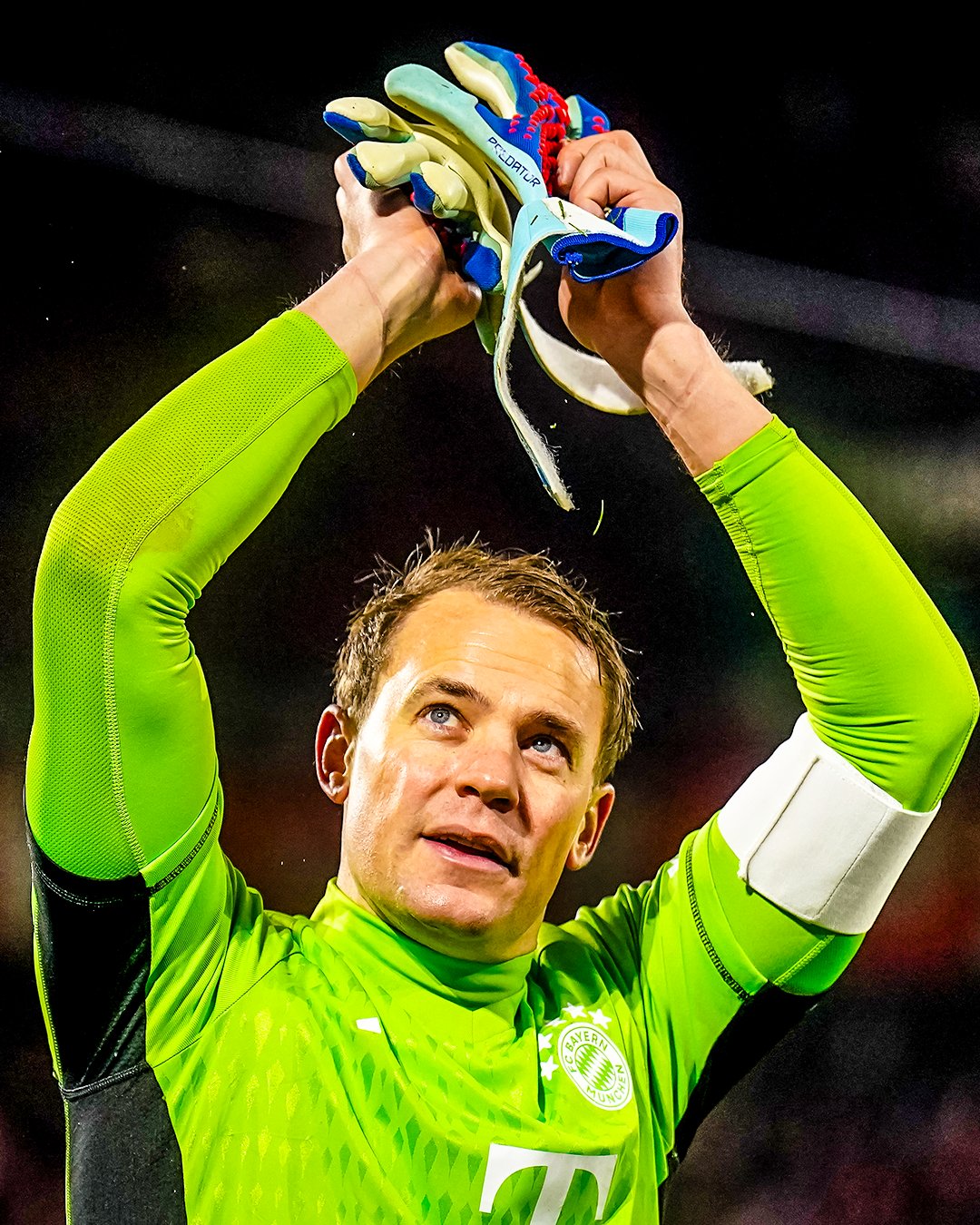 Manuel Neuer Neuer Signs New Bayern Contract To 2026 RTHK