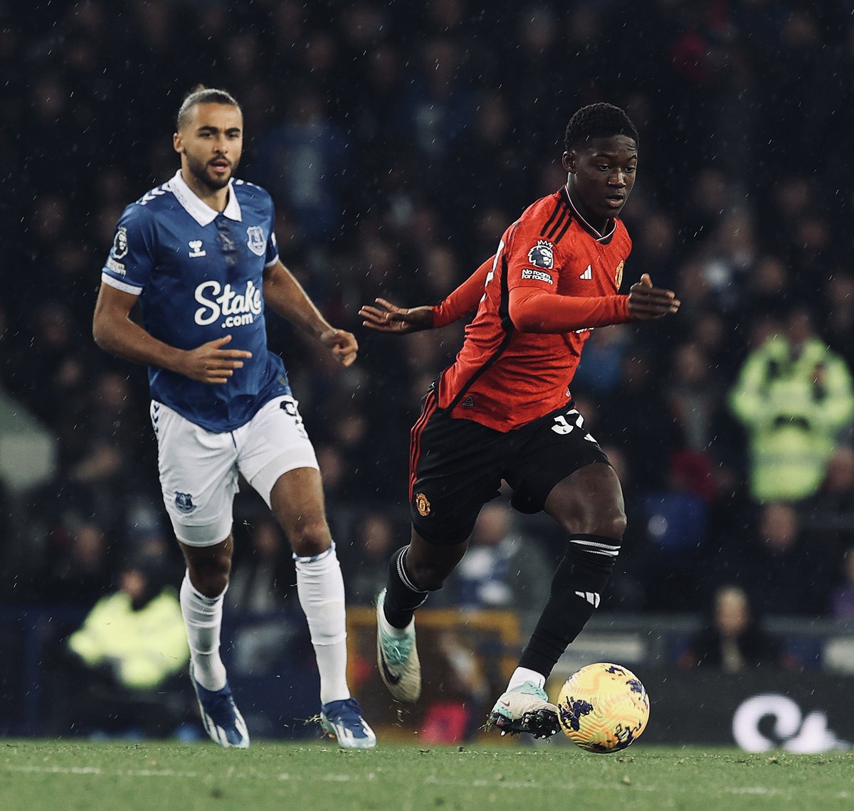 Focus: Manchester United’s Build up vs Everton · Dalot’s Movements ...