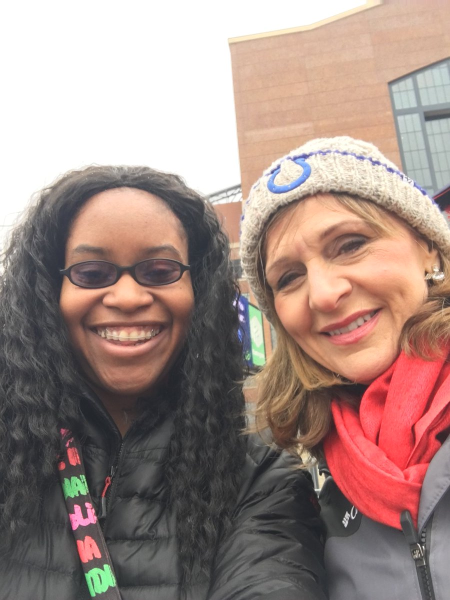 Renee Larson's Instagram, Twitter & Facebook on IDCrawl