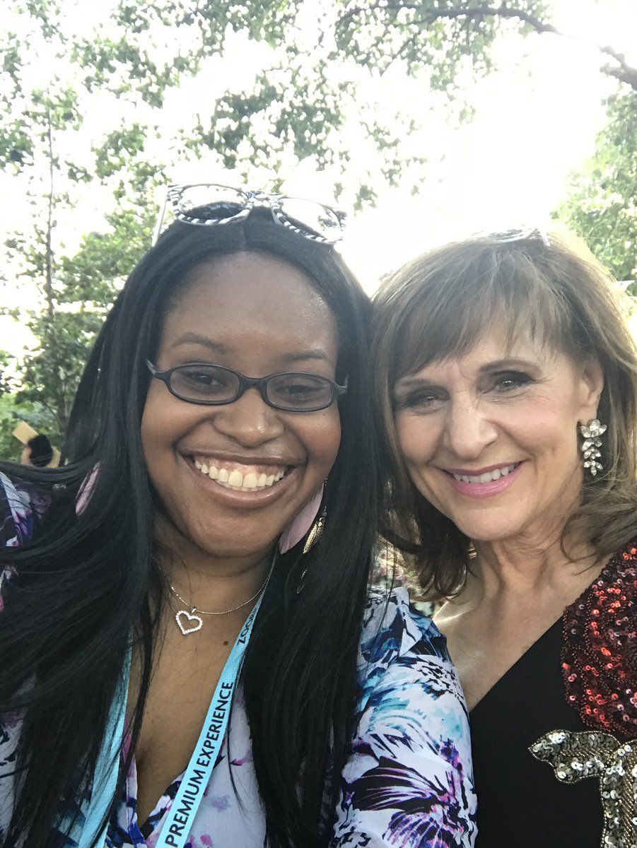 Renee Larson's Instagram, Twitter & Facebook on IDCrawl