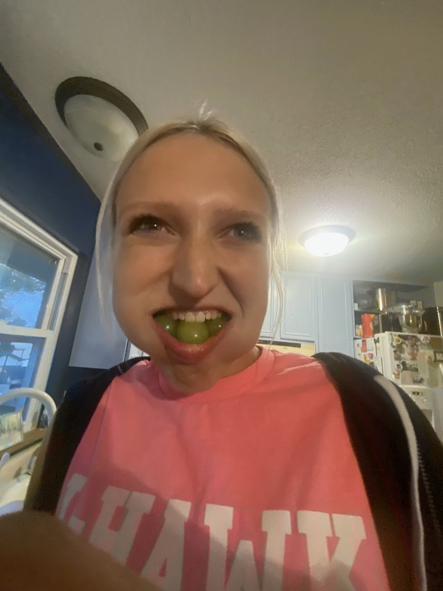 Anna Prouty's Instagram, Twitter & Facebook on IDCrawl