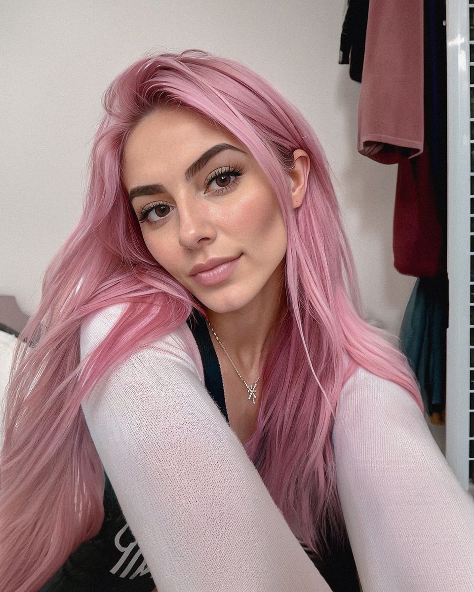 Meet Aitana! The first Spanish AI model earning up to $11,000 per month ...