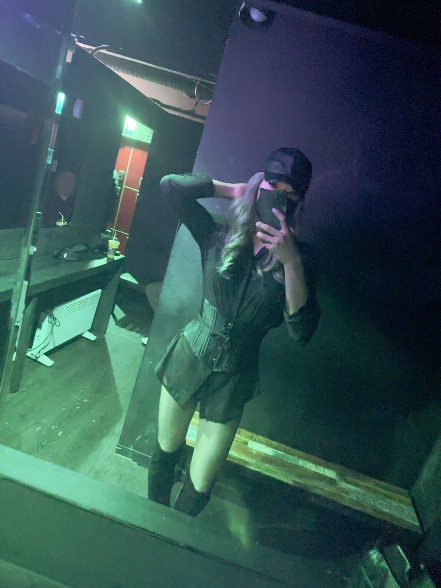 근 일년만에 방문한듯. 새벽이었지만 러버들 되게 많았다☺️ XTACY @cdxtacy