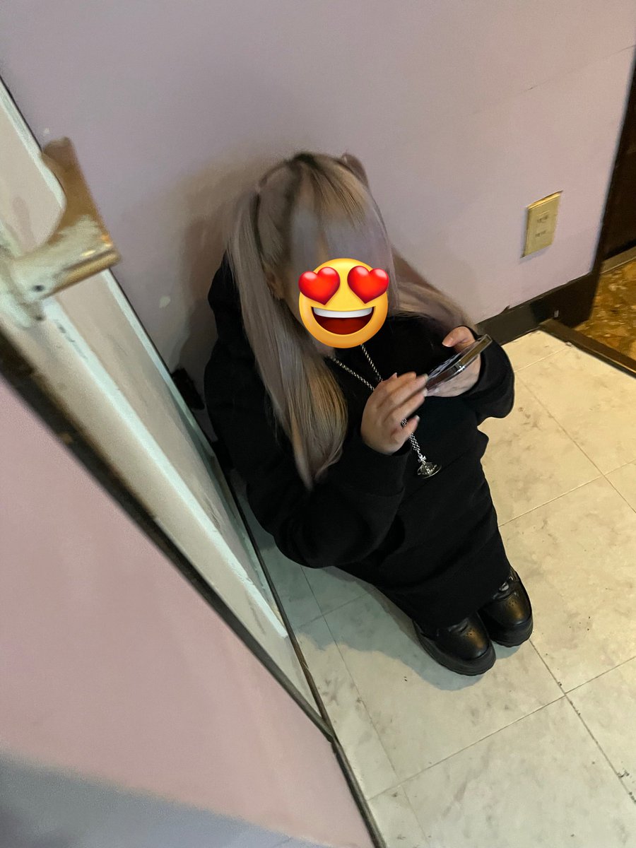 りん@12月24.30(@R1n__n1) さんの裏垢画像・動画 – 裏垢女子ランキングナビ