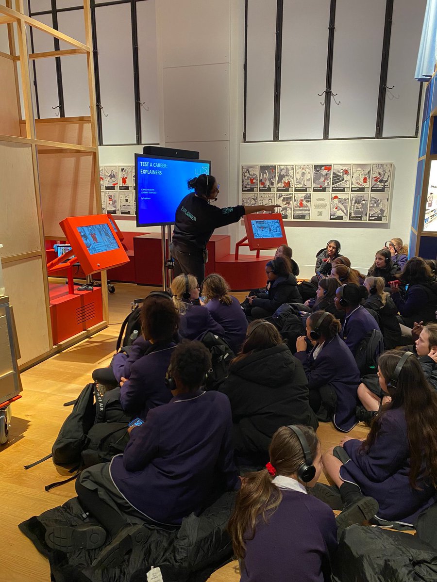 About Our Sixth Form - Harris Girls' Academy Bromley