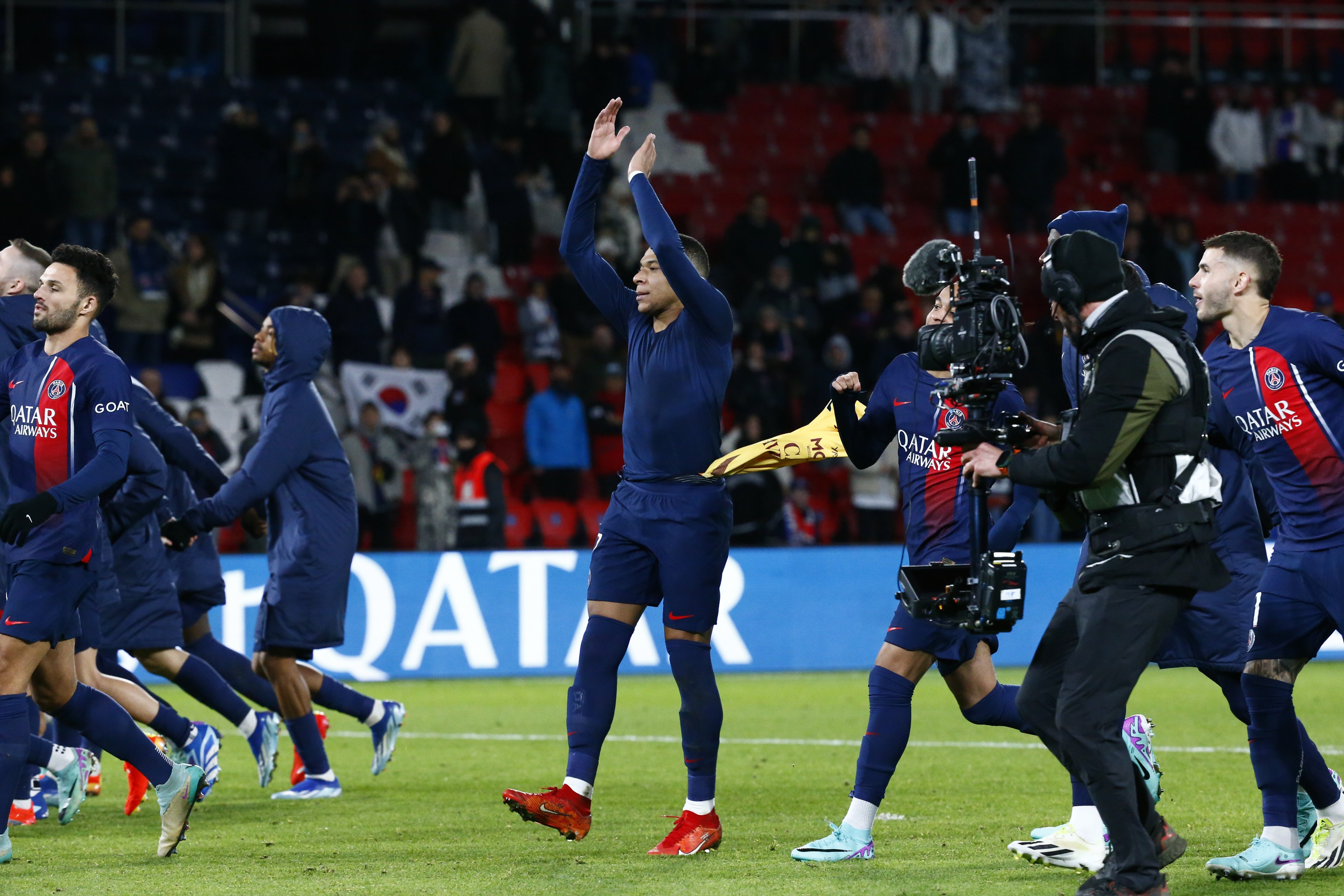 ปารีสไม่พลาดอัดเม็ตซ์3-1ศึกลีกเอิง - Rakball | รวบรวมไฮไลท์ฟุตบอล ไฮไลท์บอล คลิปฟุตบอล ดูบอลย้อนหลัง