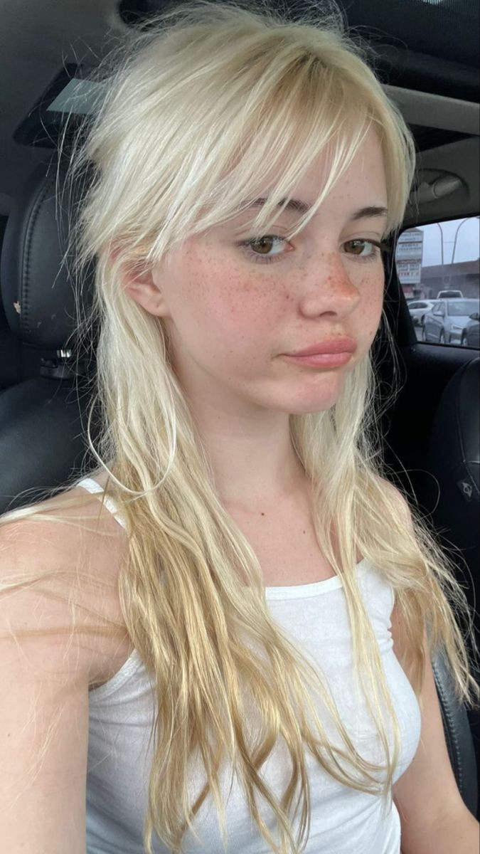 Lola Snow's Instagram, Twitter & Facebook on IDCrawl