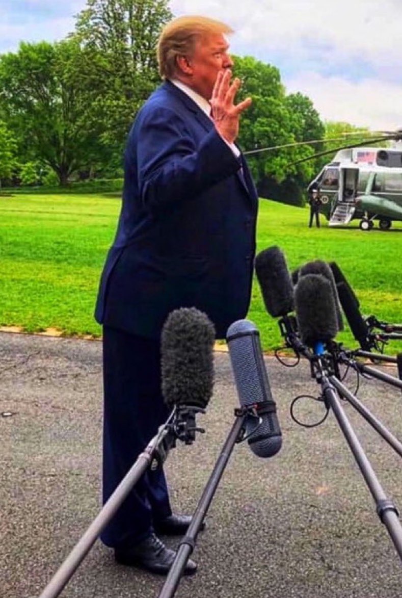 Photo at Mar-a-Lago shows Trump standing on toe pads to counter lifts ...