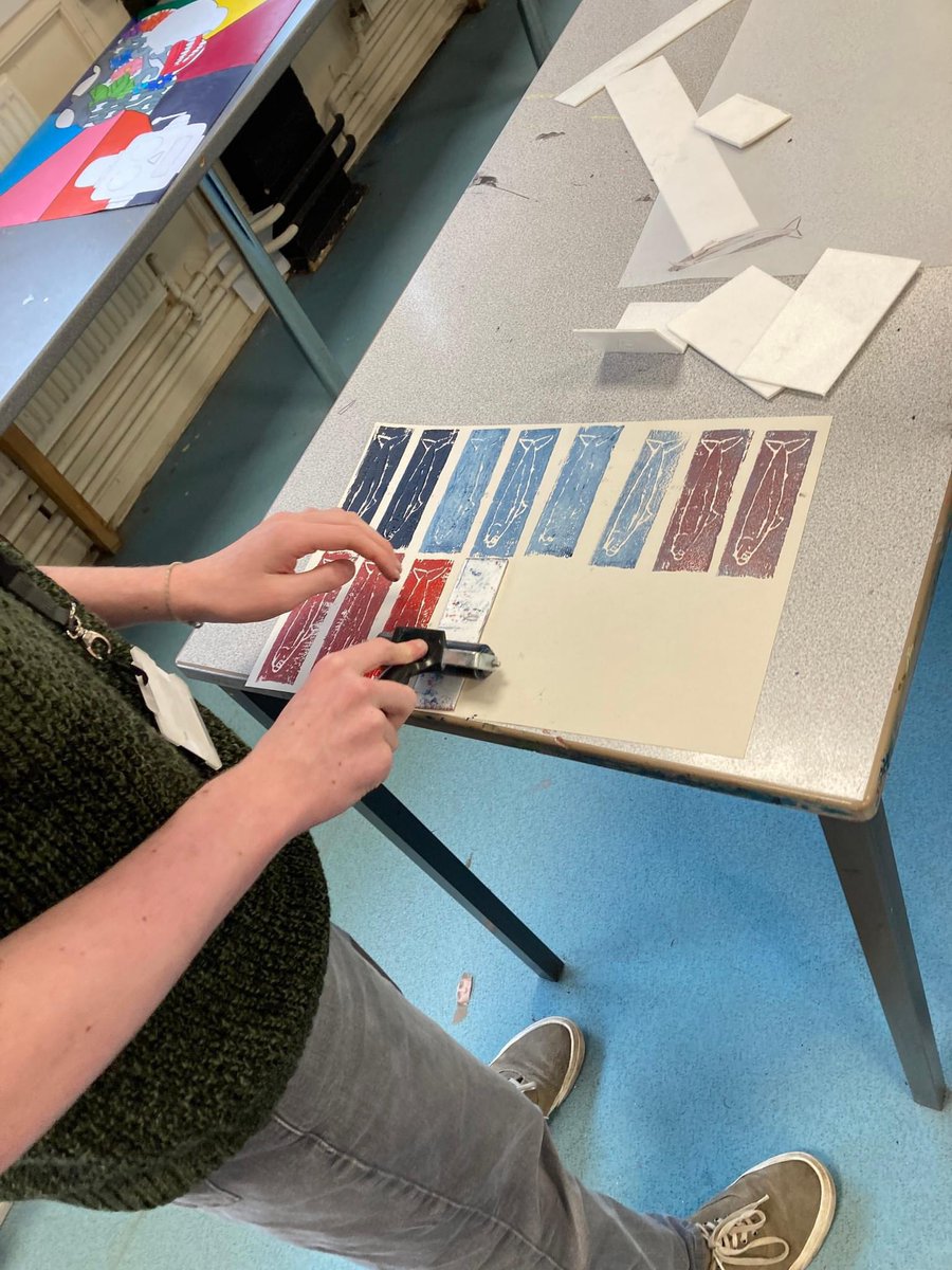 The Emmbrook School - Home