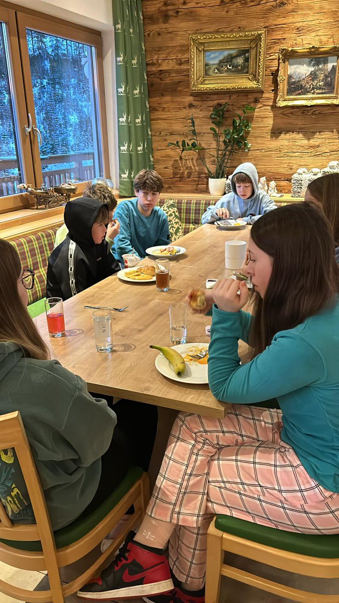 Homepage - Crickhowell High School