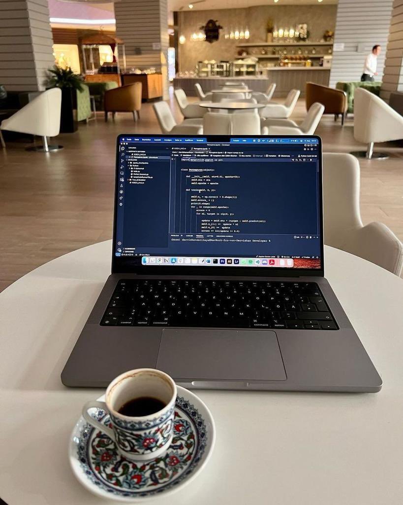 Adarsh Chetan's Threads – Thread Reader App