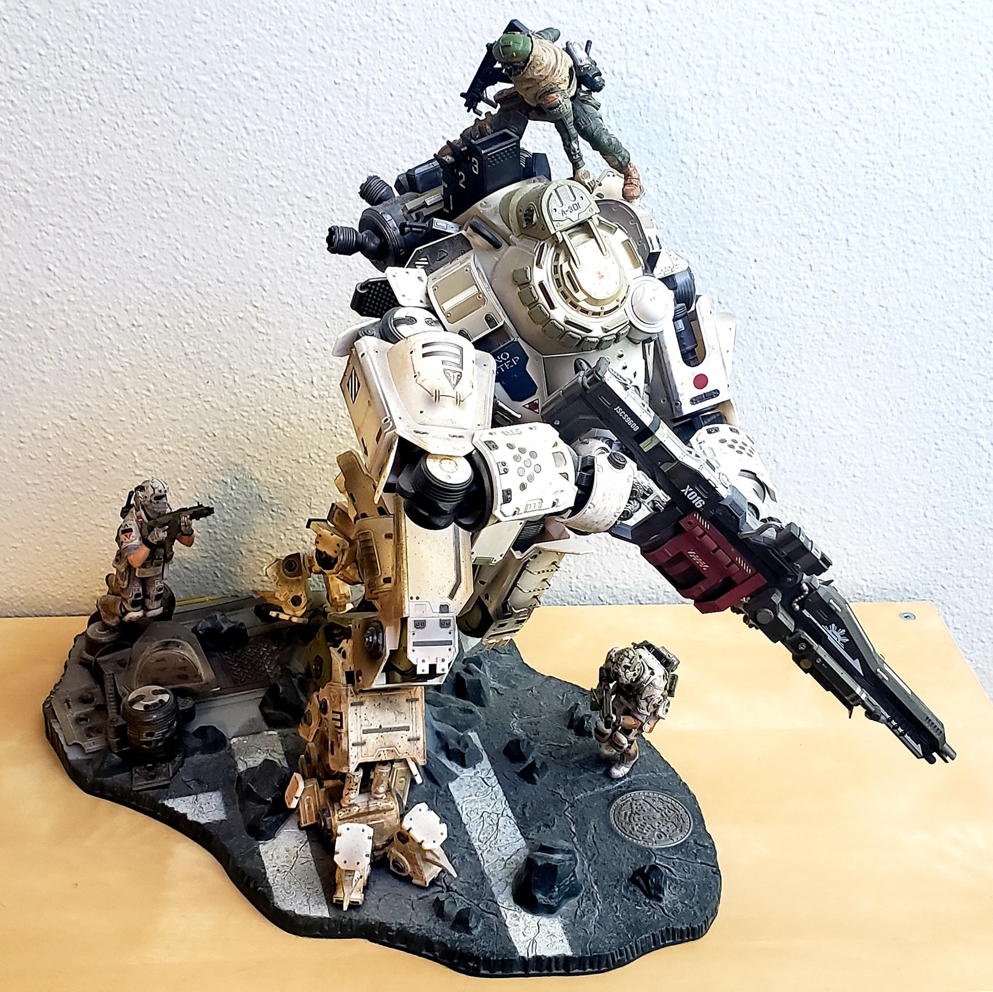Titanfall statue store