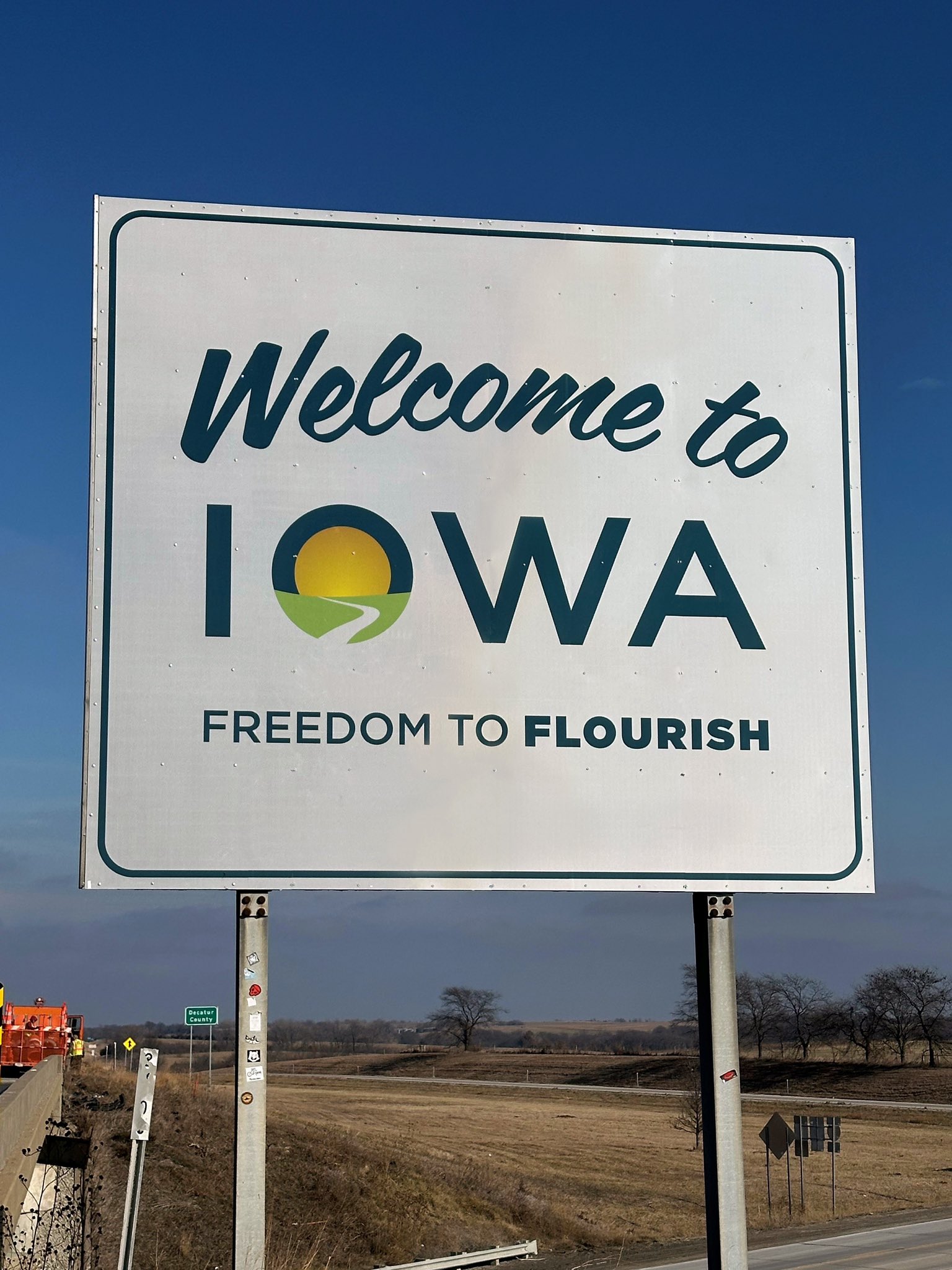 Picture Of A Welcome Sign New Town Welcome Signs Add Visual Impact