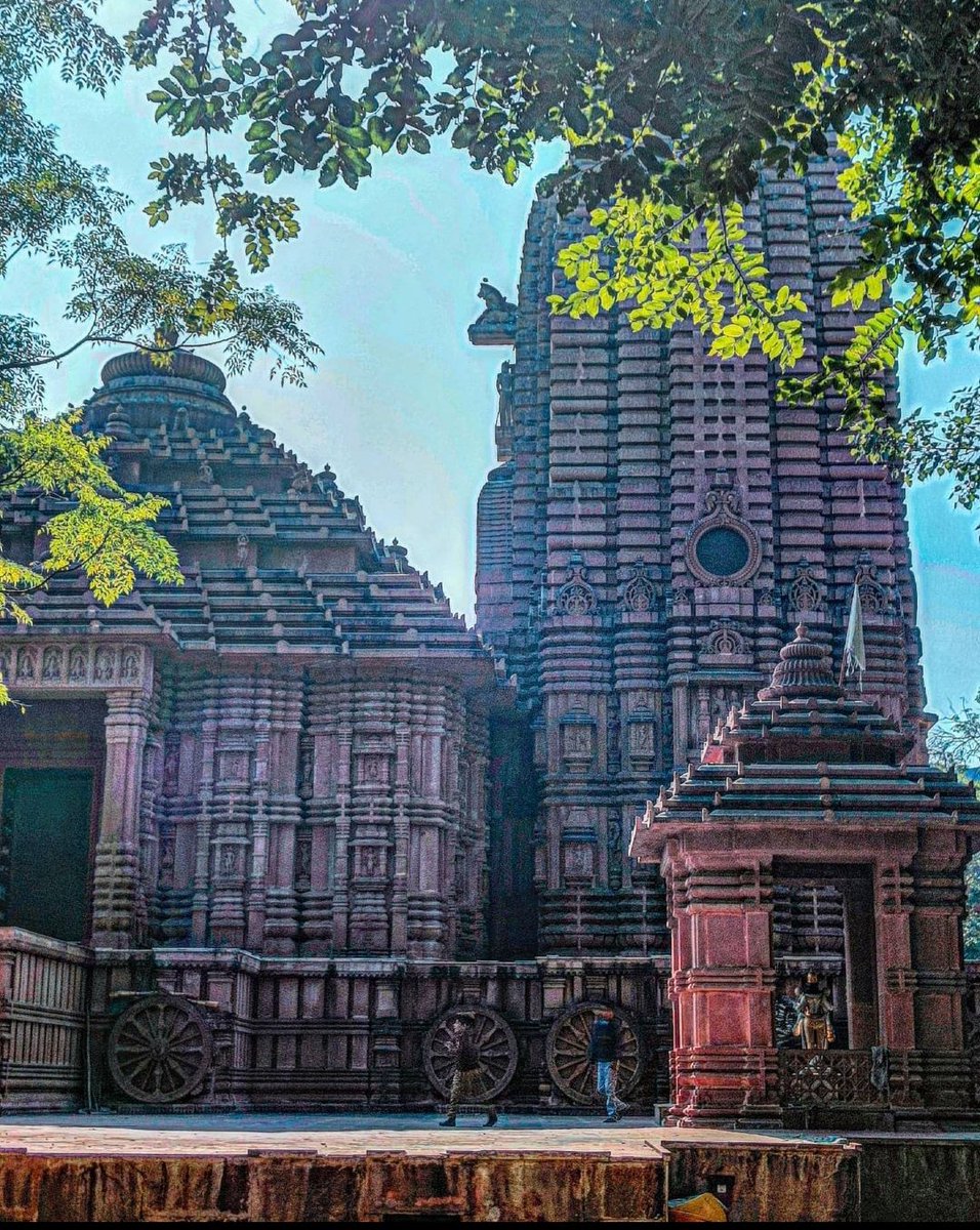 10 Extremely Divine Sun Temples in Bharat 1. Konark Sun Temple, Odisha ...