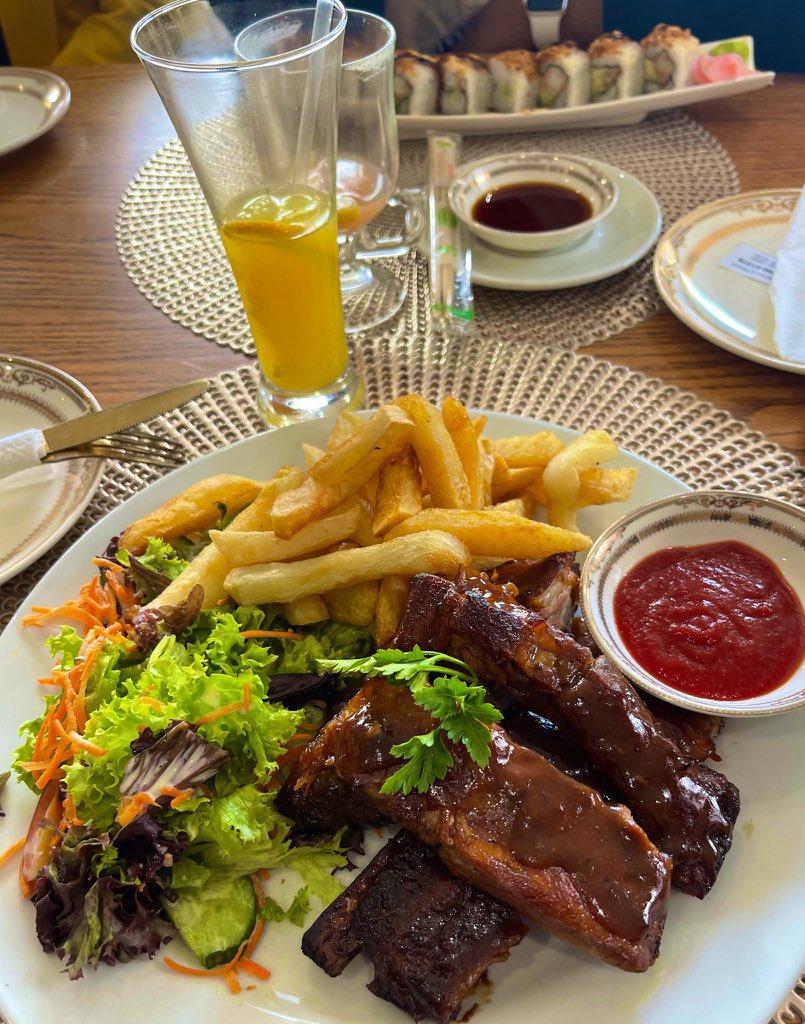 Since today is Christmas day.. Here are some of the nicest restaurants ...