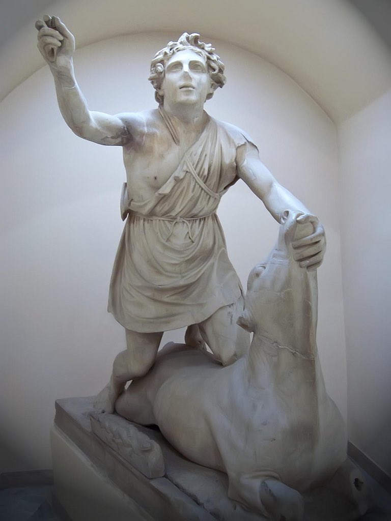 Hoy se celebra el nacimiento de Cristo. O de Sol. ¿O era de Mitra? Te ...