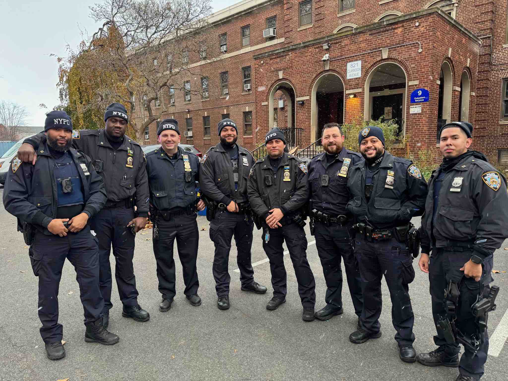 71st Precinct 716 Police Precinct Station Stock Photos, High Res