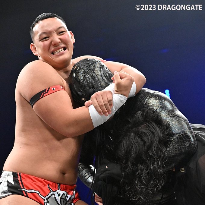 Dragon Gate: Shun Skywalker, en pos de Luis Mante | Superluchas