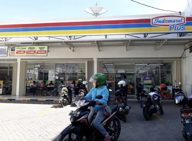 Tahun 2022 Omset Indomaret 117 Triliun. 17x lipat diatas supermarket ...