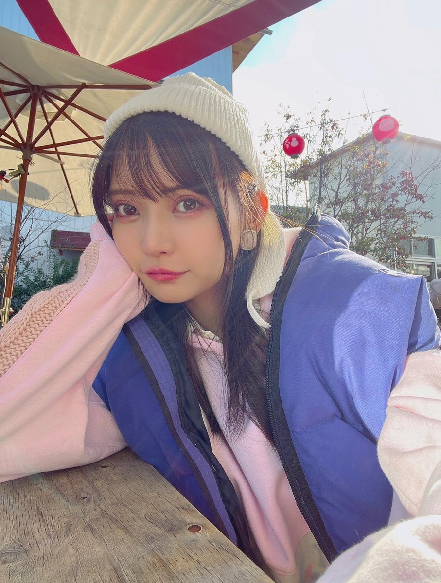 似鳥沙也加 Sayaka Nitori(@nitori_sayaka ):今日はWEGOさんのお洋服着ての撮影でした！お洋服選びからわくわく ...