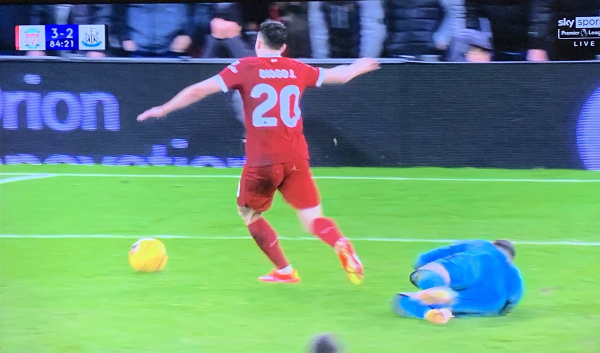 Soccer Dive Memes Ronaldo’s Diving Skills Are On Another Level!