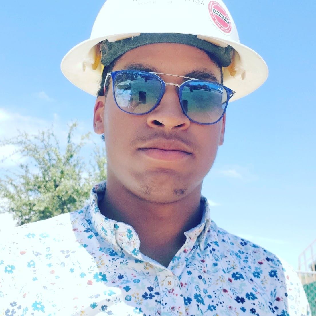 Danielle Hadley's Instagram, Twitter & Facebook on IDCrawl