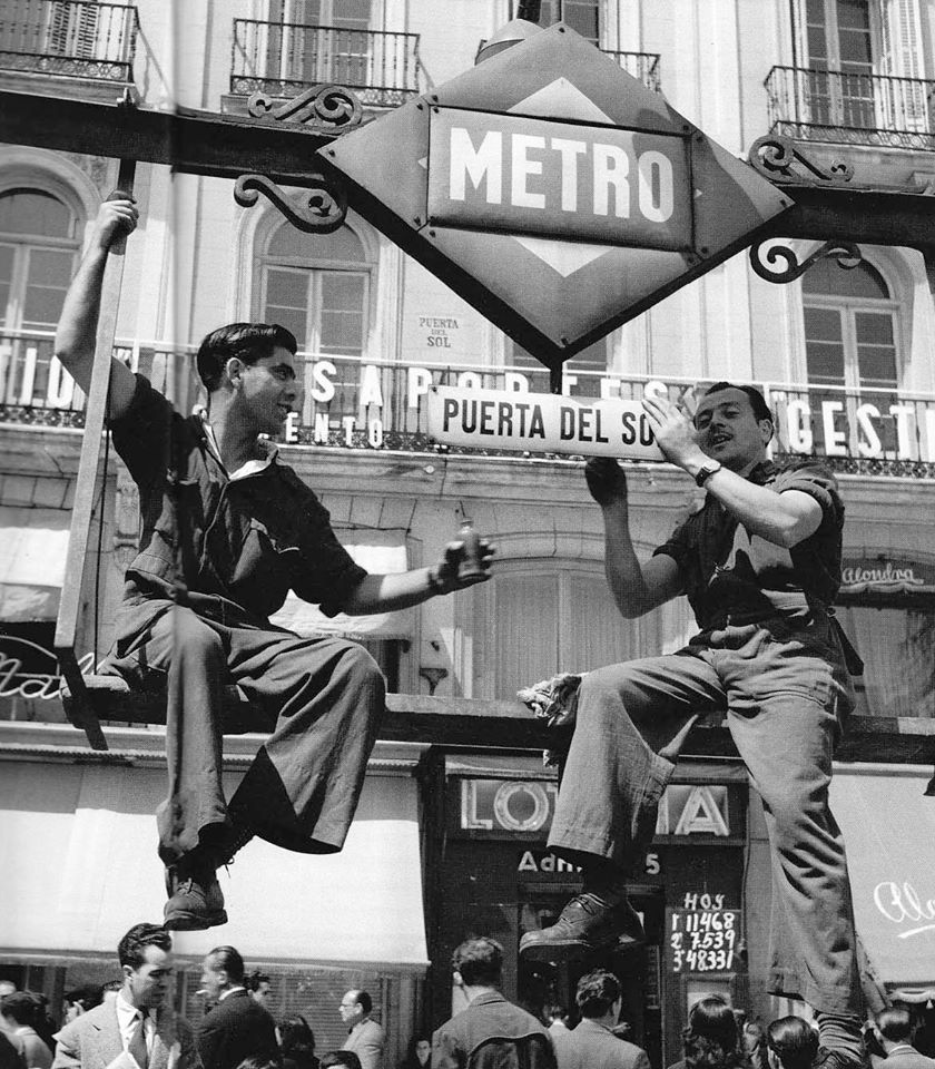 𝐍𝐞𝐩𝐭𝐮𝐧𝐞’𝐬 𝐒𝐭𝐚𝐧𝐝𝐬 𝐂𝐮𝐥𝐭𝐮𝐫𝐞's Threads – Thread Reader App