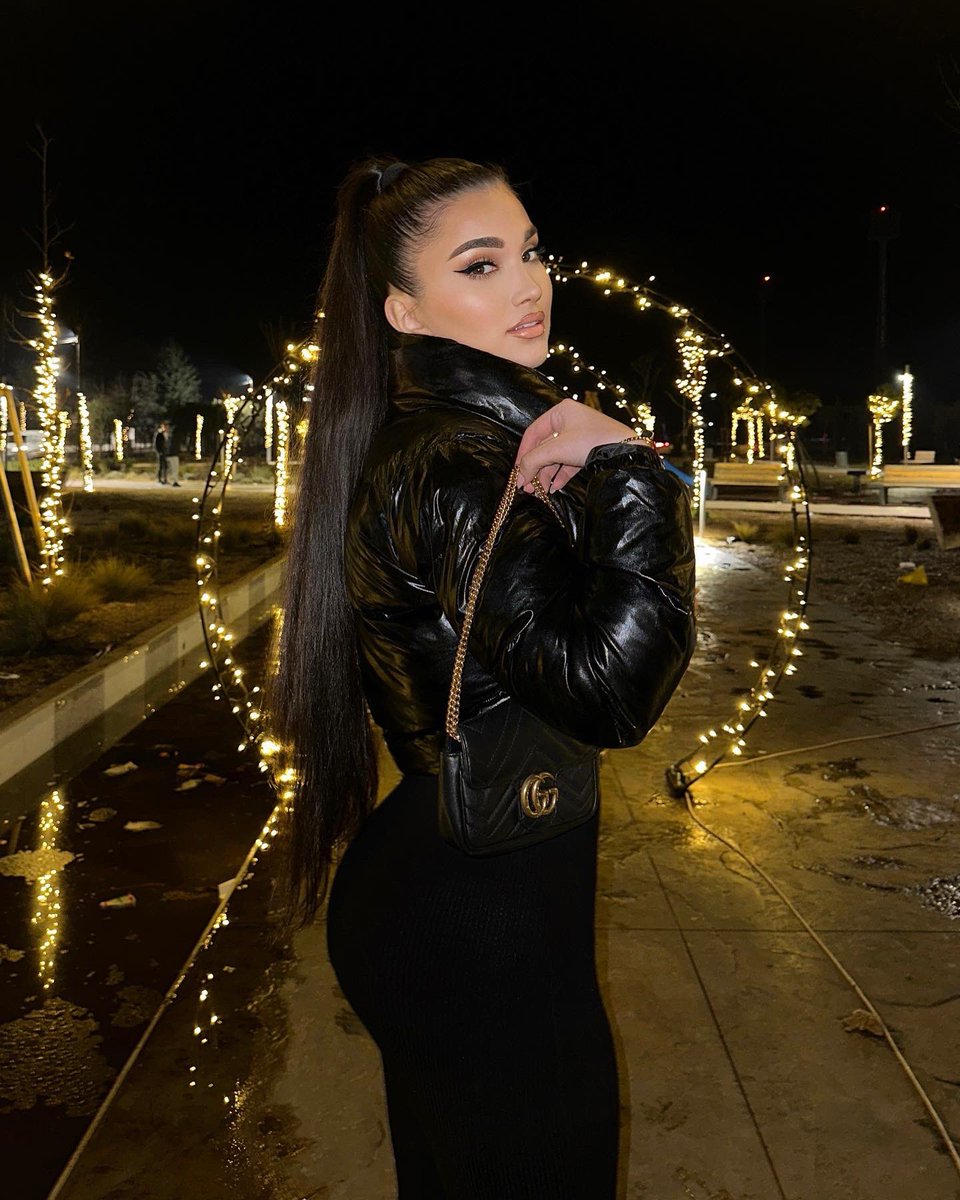 New year, same small yansh 😆 - المسلسل من ENISA @IAmENISA - رتبها