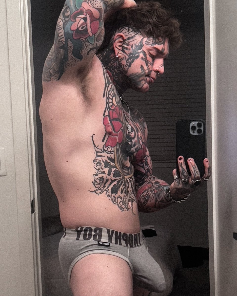 Heavily Tattooed Guys Page 238 Lpsg