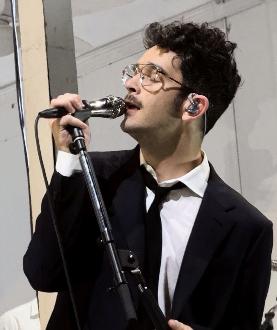 Matty Healy Glasses The 1975: Matthew Healy Gives The Best Interview