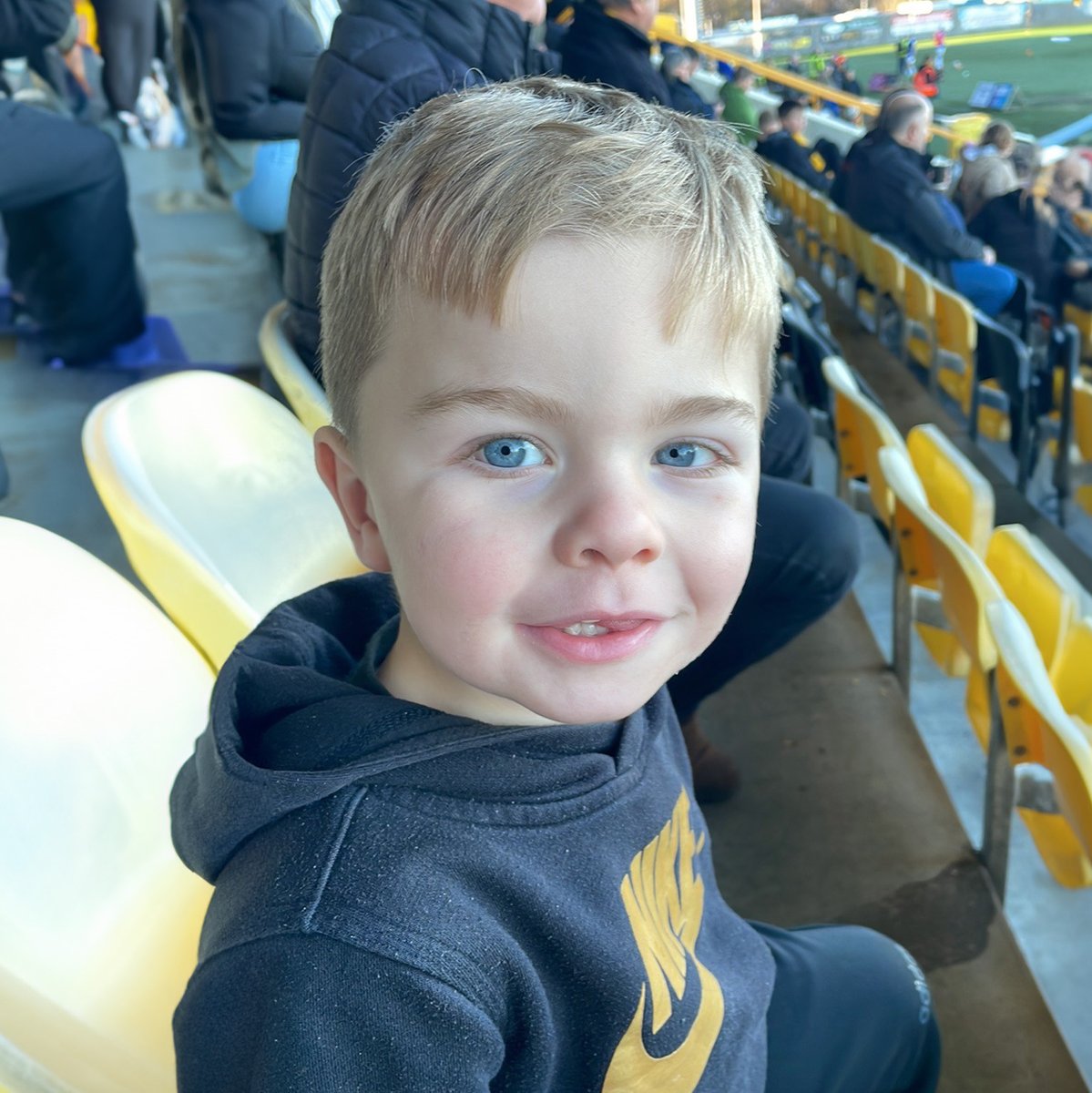 Robbie Hamilton's Instagram, Twitter & Facebook on IDCrawl