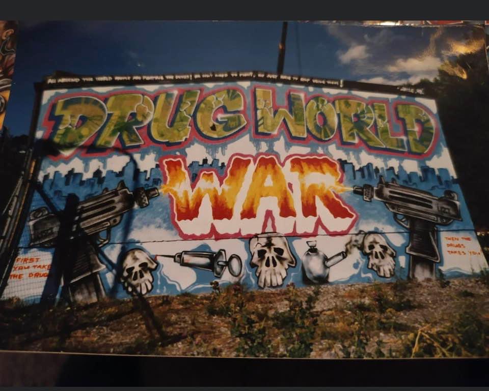 Graffiti Drug Safe Drug Inhalation Site In Vancouver To Be Evicted