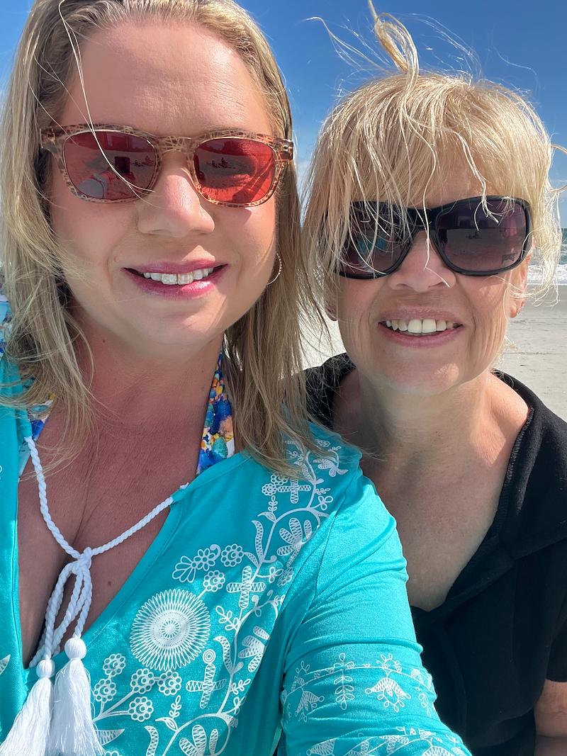 Lisa Sabatino's Instagram, Twitter & Facebook on IDCrawl