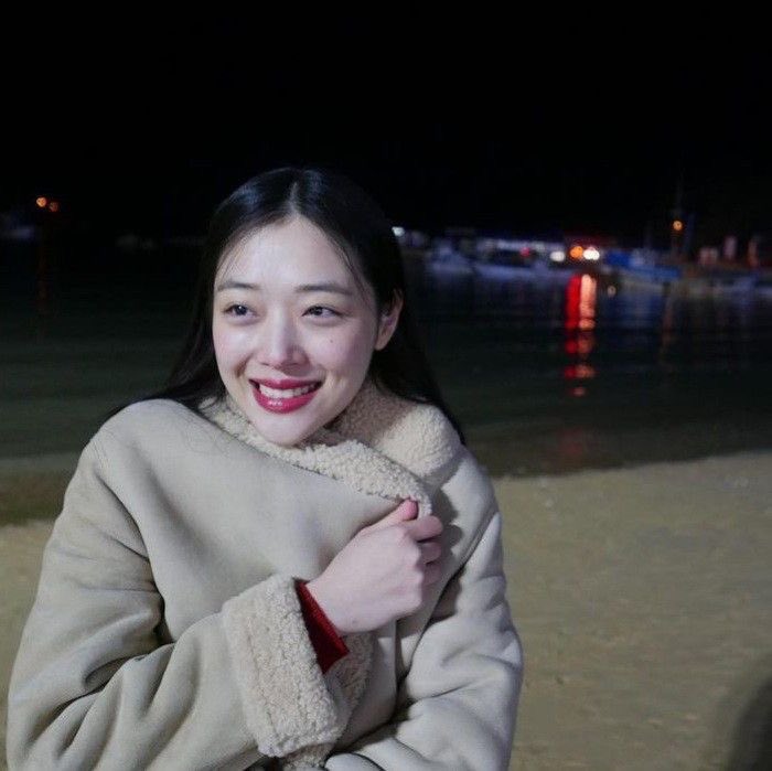 Sulli 2023 Selca