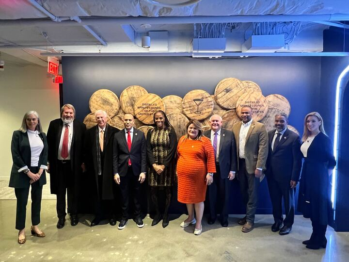 DISCUS Monitoring COVID-19 Industry News - Distilled Spirits Council of ...