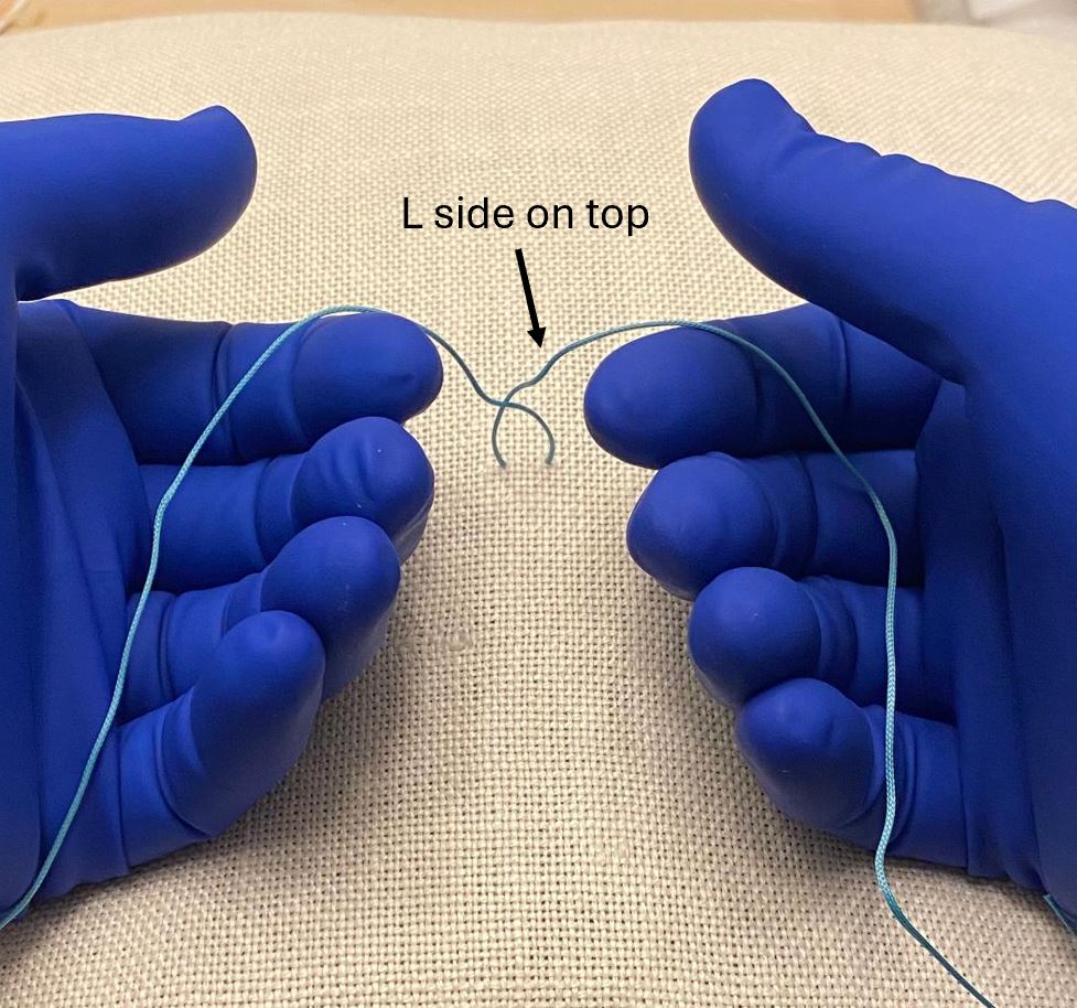 🧵regarding the technique of 2-handed knot tying: This one is for ...