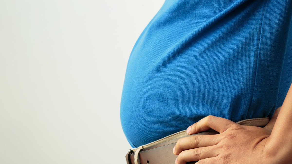 Hate seeing your belly through your shirt? Don't buy bigger clothes ...