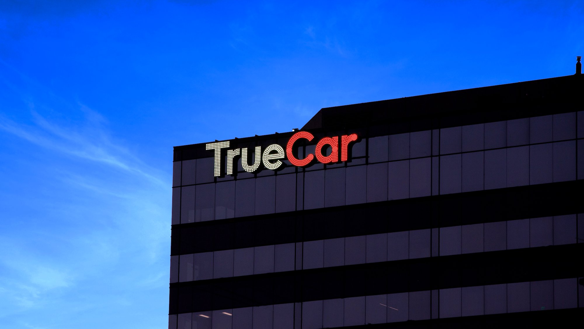 Truecar Logo