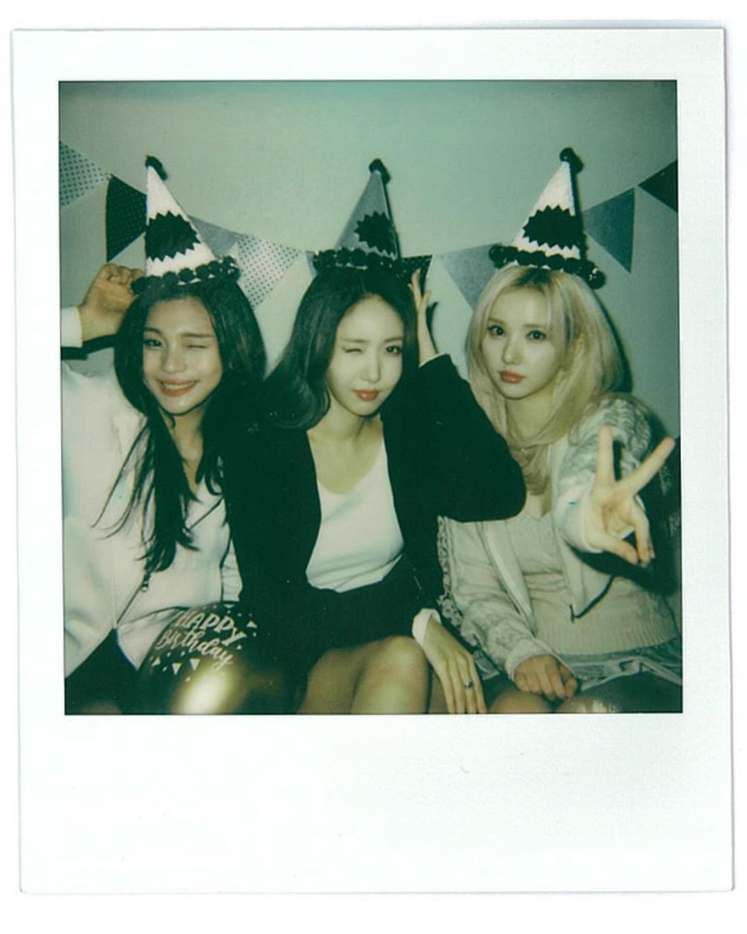 [BUDDY+Na.V+LUVU+WOORIN] MANIAC逆行上上上 銀河來港又唔叫 (40) | LIHKG 討論區