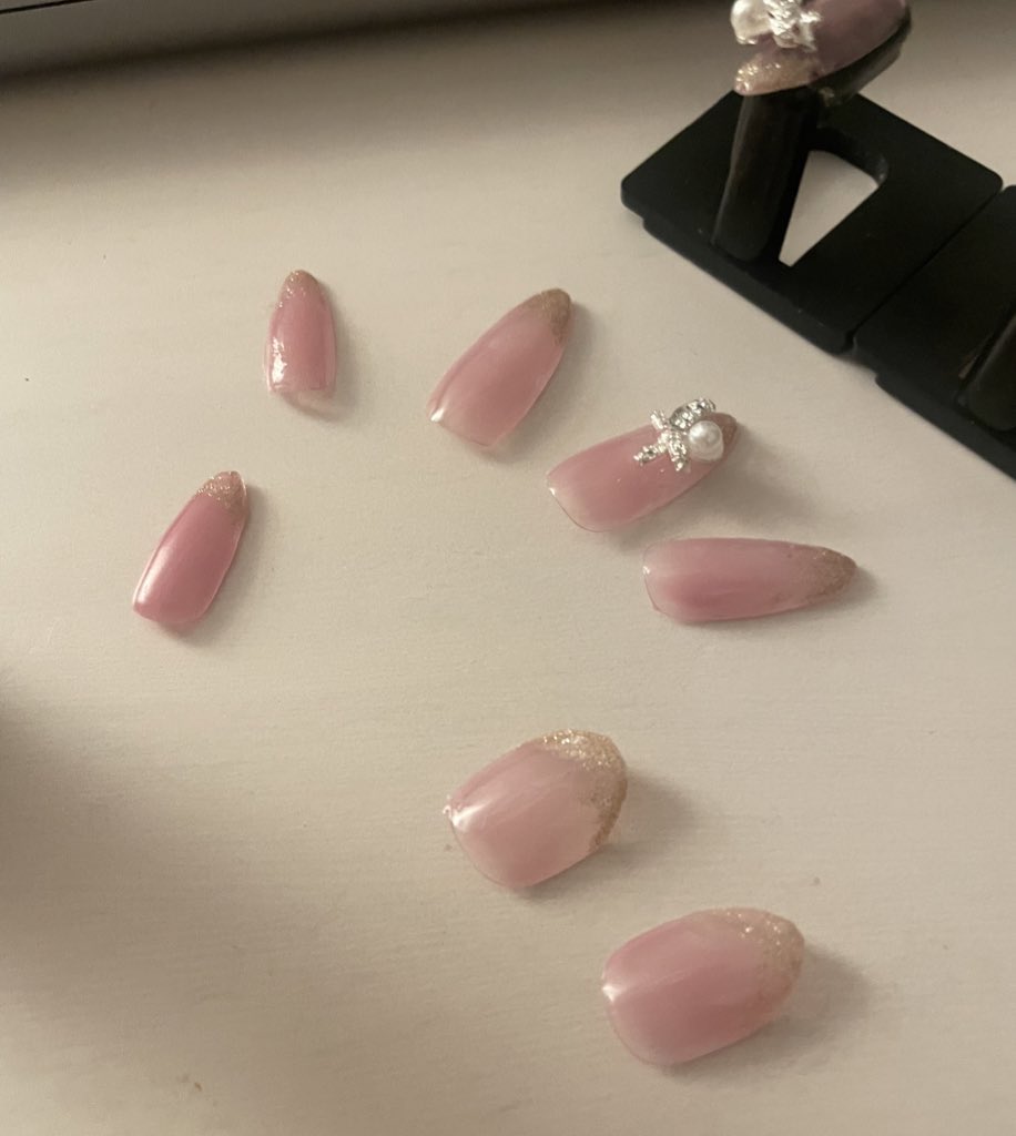 美 羽 @ さぶ(@miuchoco_mew) さんの裏垢画像・動画 – 裏垢女子ランキングナビ