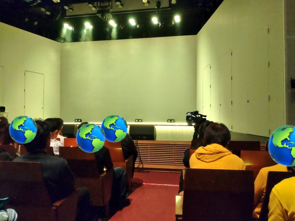 2024.1.30夕 Juice=Juice江端妃咲バースデーイベント＠上野 飛行船シアター 1階E列右中央通路 D列から段差で前半真ん前空席 ...