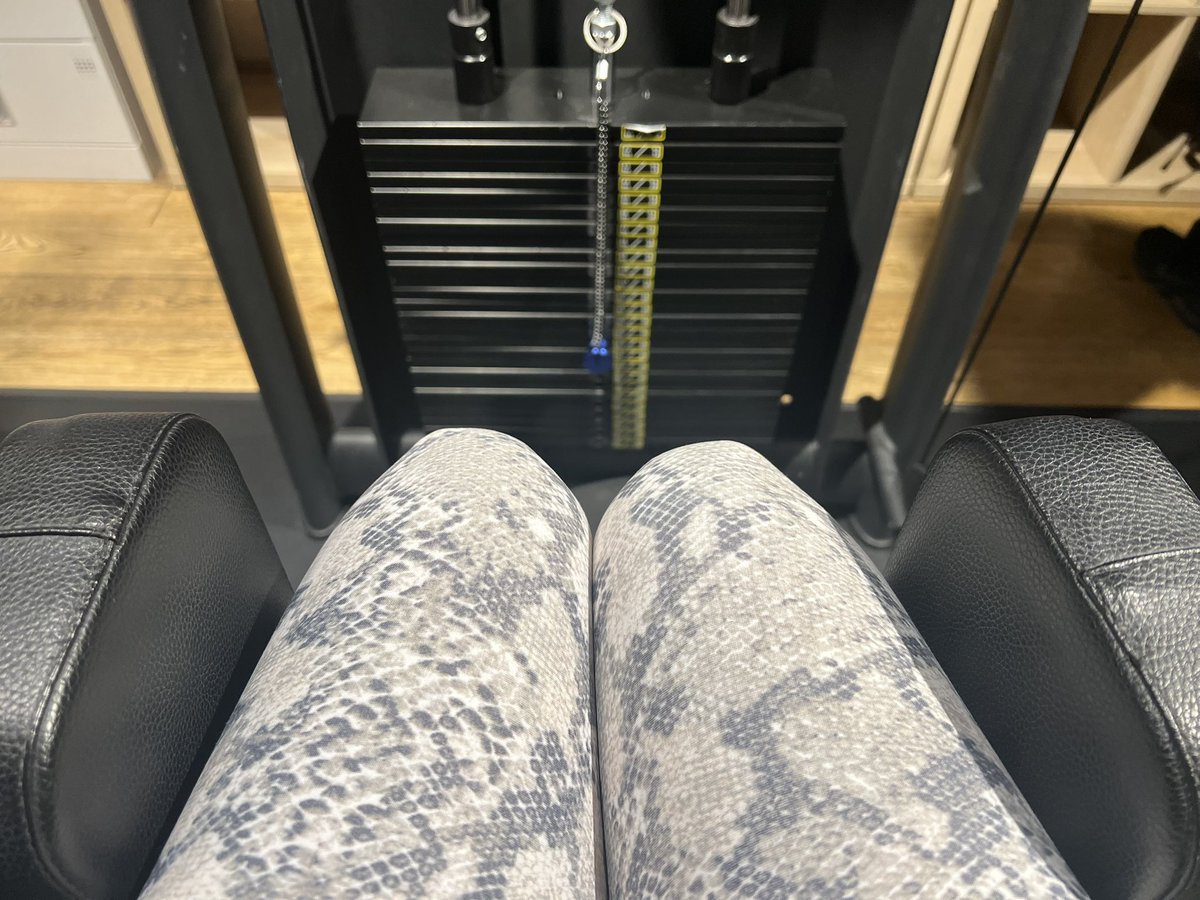 凛々奏Hip106cm(@ohshiri2ki) さんの裏垢画像・動画 – 裏垢女子ランキングナビ